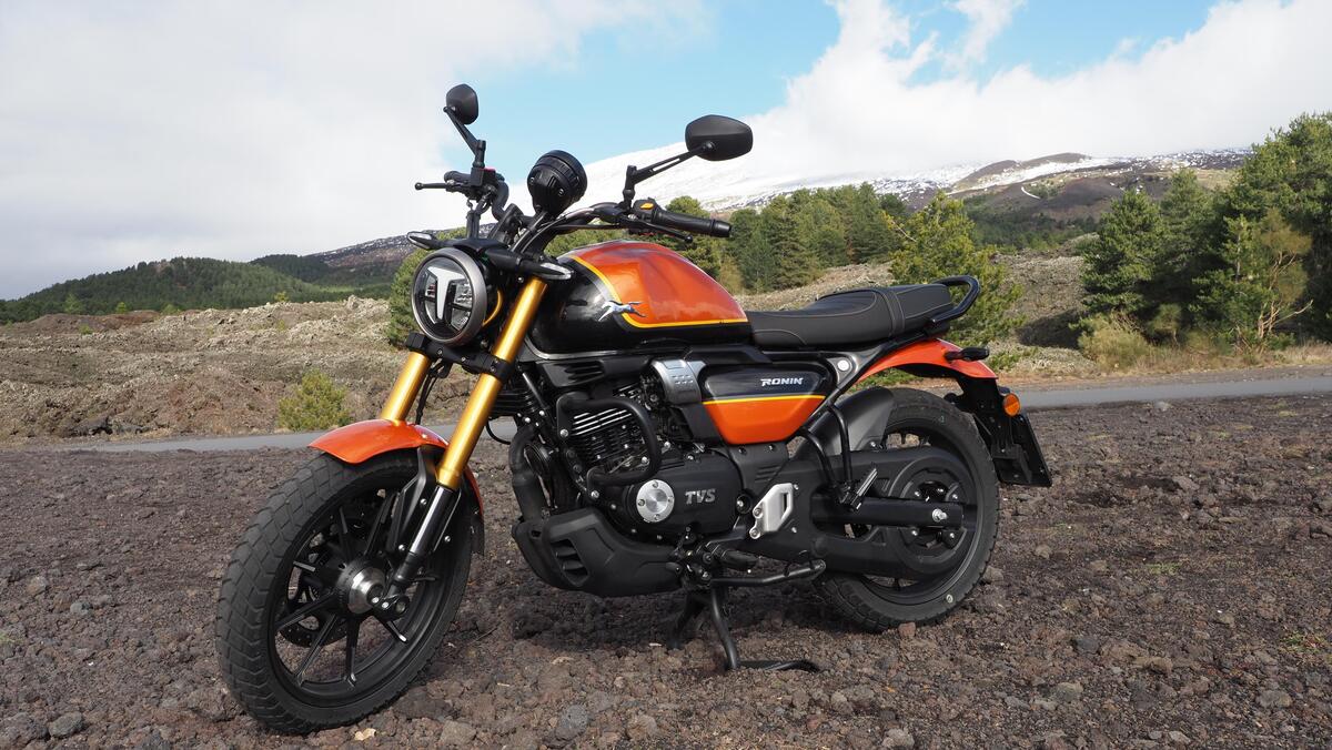 Prova TVS Ronin 250 TEST: tutto sulla roadster indiana [VIDEO & GALLERY ...