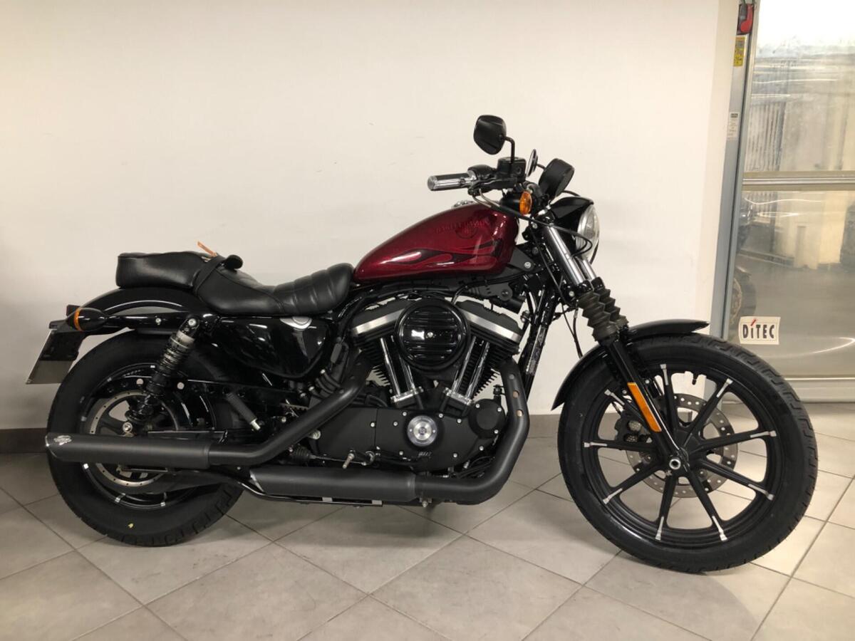 Vendo Harley-Davidson 883 Iron (2017 - 20) - XL 883N usata a Saronno ...