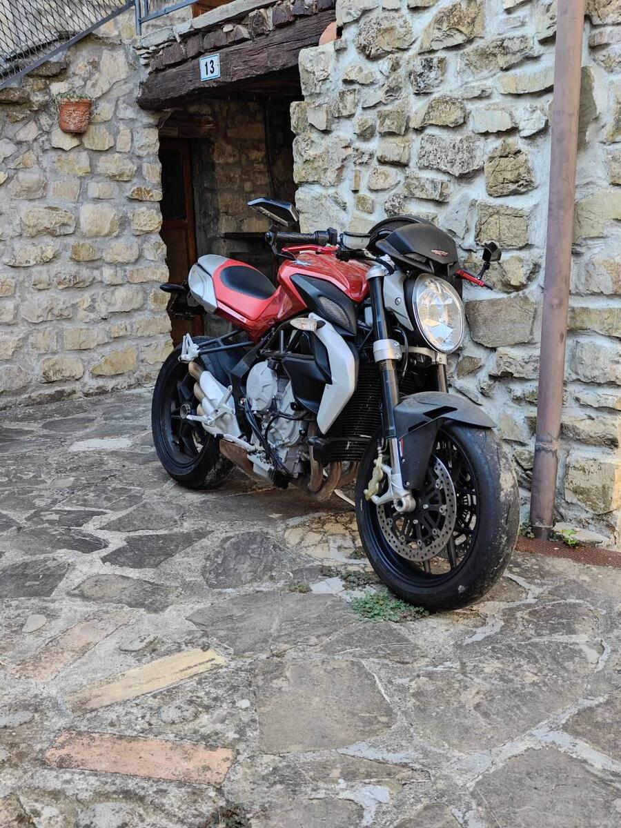 Vendo MV Agusta Brutale 800 EAS ABS (2012 - 15) usata a Broni (codice ...