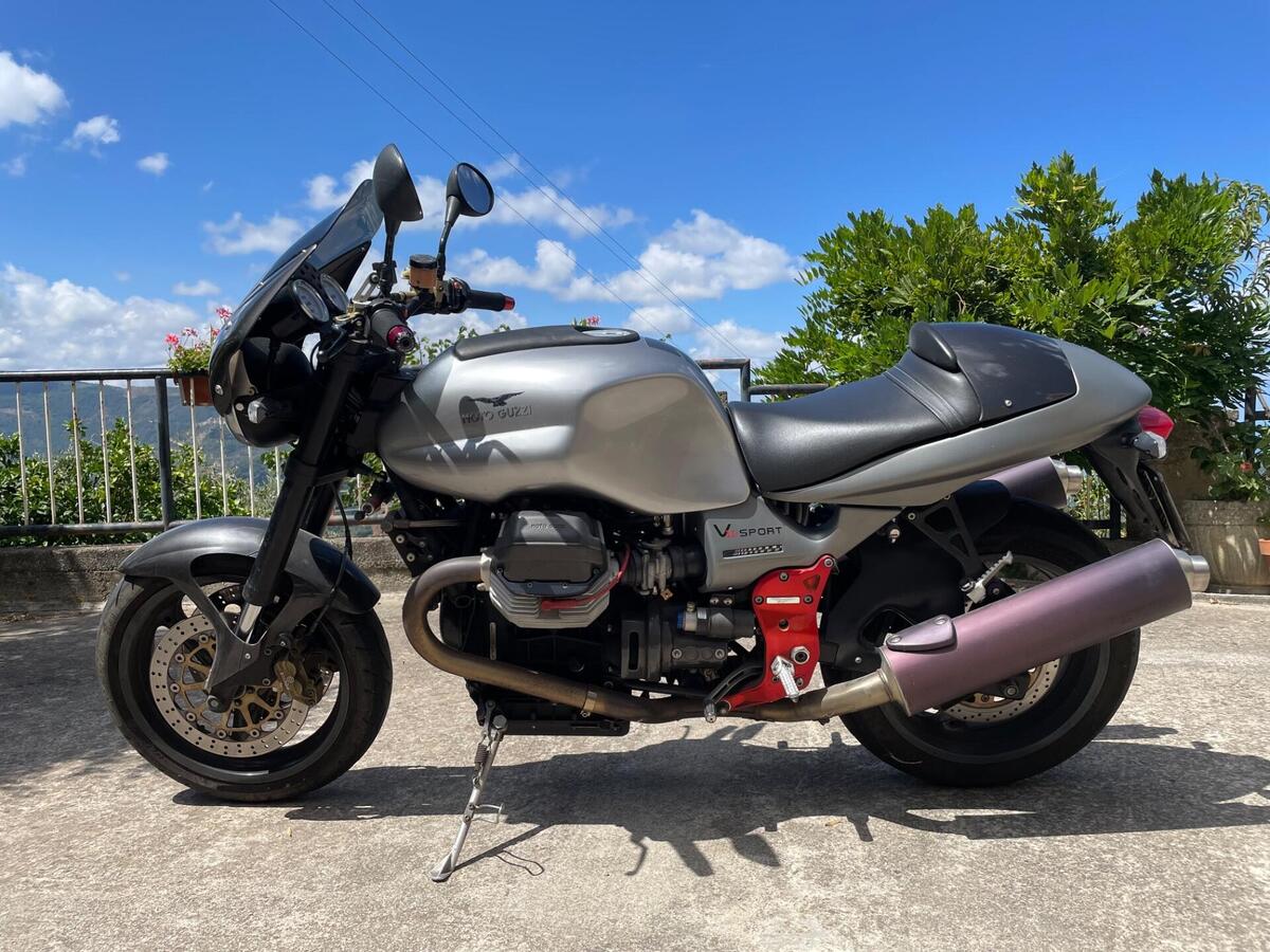 Vendo Moto Guzzi V11 Sport (1999 - 02) usata a Capo d'Orlando (codice ...