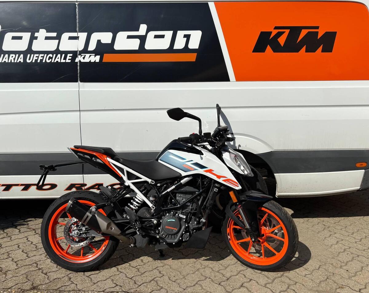 Vendo KTM 125 Duke (2021 - 23) usata a Casalgrasso (codice 9812952) - Moto.it