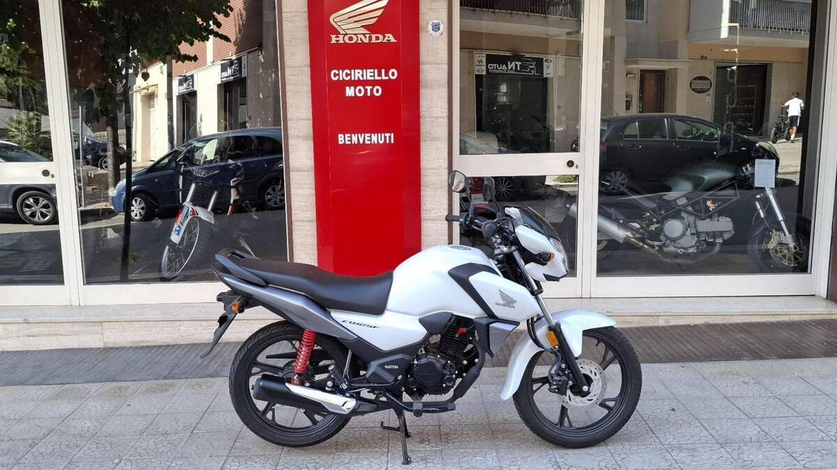 Vendo Honda CB 125 F (2021 - 25) usata a Andria (codice 9812962) - Moto.it