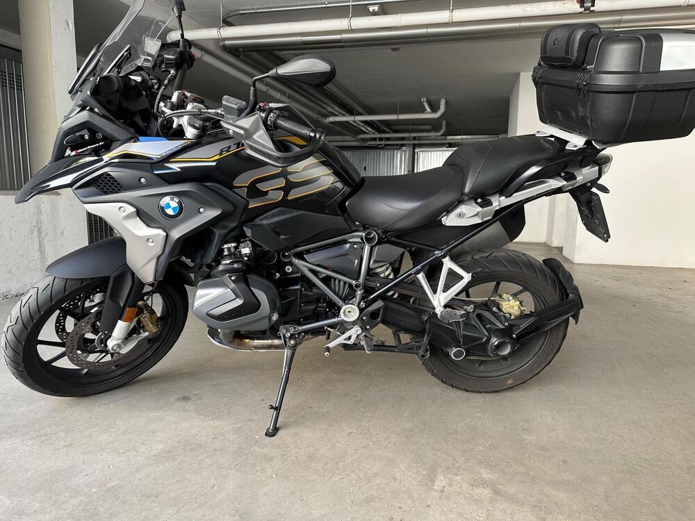 Vendo Bmw R 1250 GS (2019 - 20) usata a Merano/Meran (codice 9816470) - Moto.it