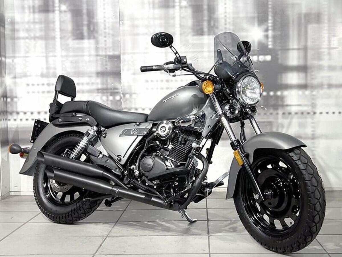 Vendo Keeway Motor Superlight 125 (2021 - 25) usata a Casalgrasso ...