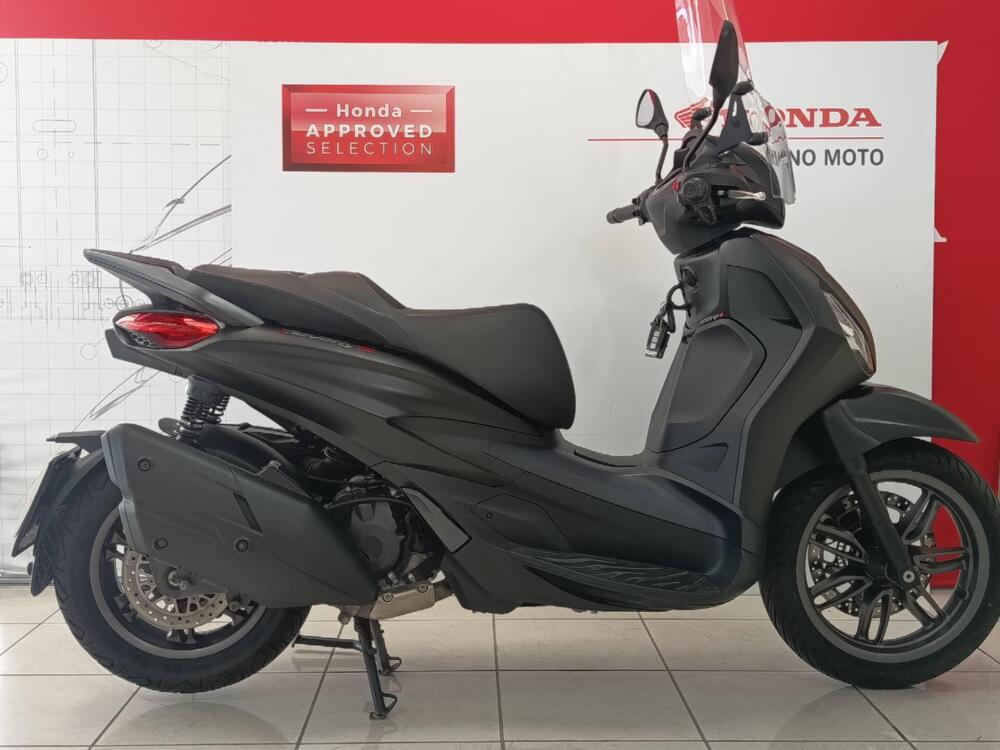 Vendo Piaggio Beverly 400 ABS-ASR (2021 - 24) usata a Parete (codice 9854874) - Moto.it
