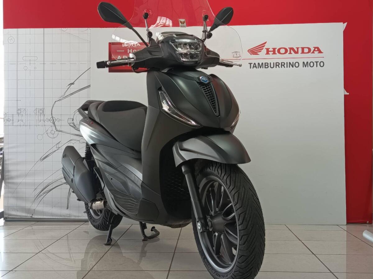 Vendo Piaggio Beverly 400 ABS-ASR (2021 - 24) usata a Parete (codice 9854874) - Moto.it