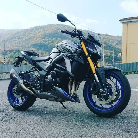 Vendo Suzuki GSX S 750 Yugen (2018 - 20) usata a Tivoli (codice ...
