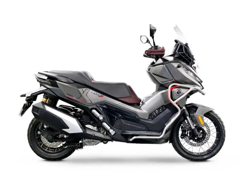 Voge SR450X (2026), prezzo e scheda tecnica - Moto.it