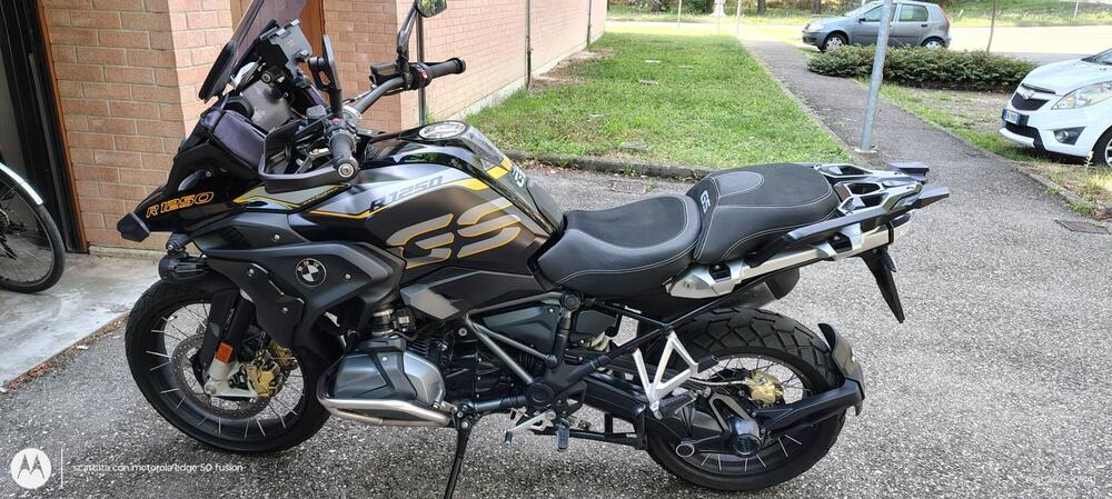 Vendo Bmw R 1250 GS (2019 - 20) usata a Reggio nell'Emilia (codice 9872401) - Moto.it