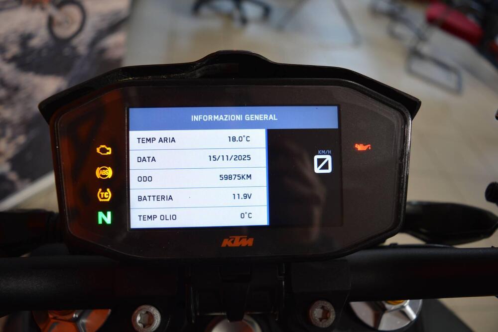Vendo KTM 1290 Super Duke R ABS (2017 - 18) usata a Modena (codice 9878230) - Moto.it