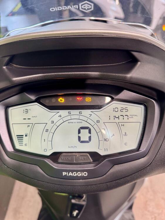 Vendo Piaggio Beverly 400 S ABS-ASR (2021 - 24) usata a Livorno (codice 9881096) - Moto.it