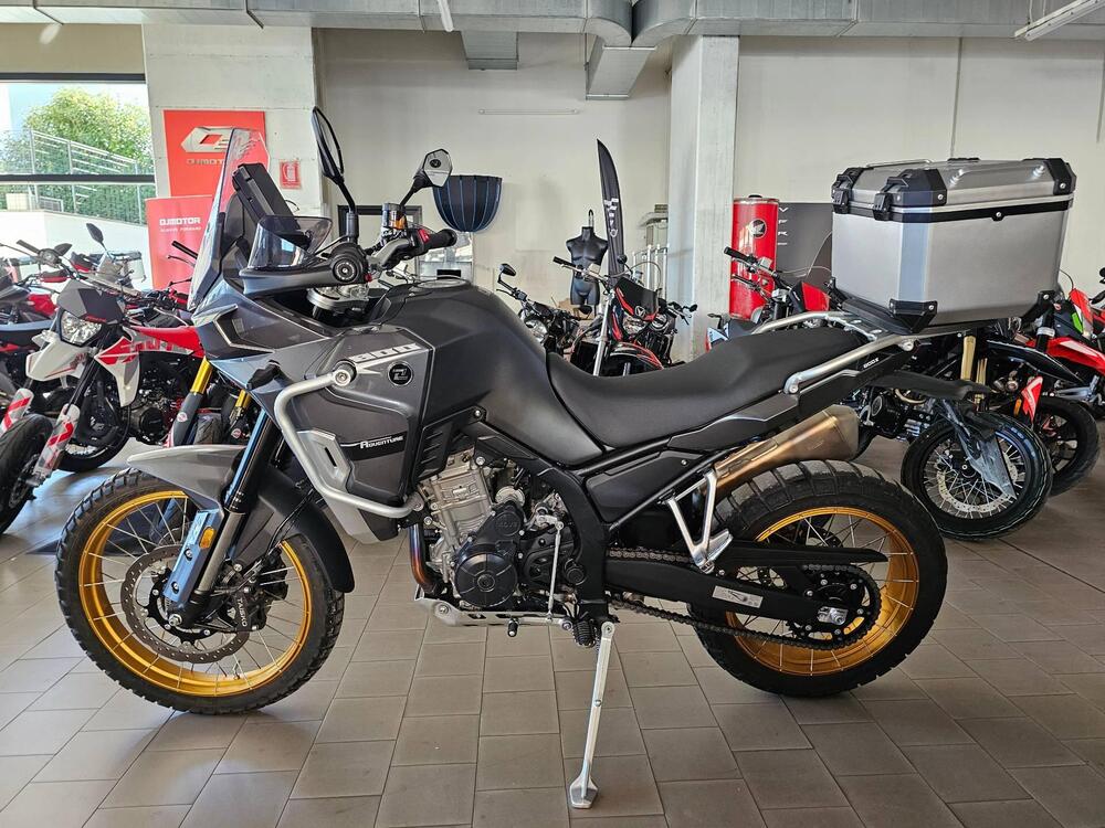 Vendo Kove 800X Pro (2024 - 26) usata a Ascoli Piceno (codice 9885845) - Moto.it