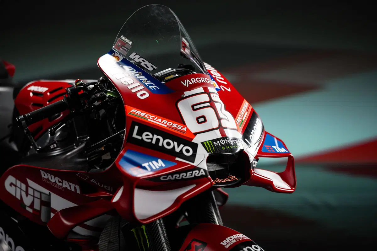 LIVE - MotoGP 2026. 100 anni di Ducati! La presentazione del team con ...
