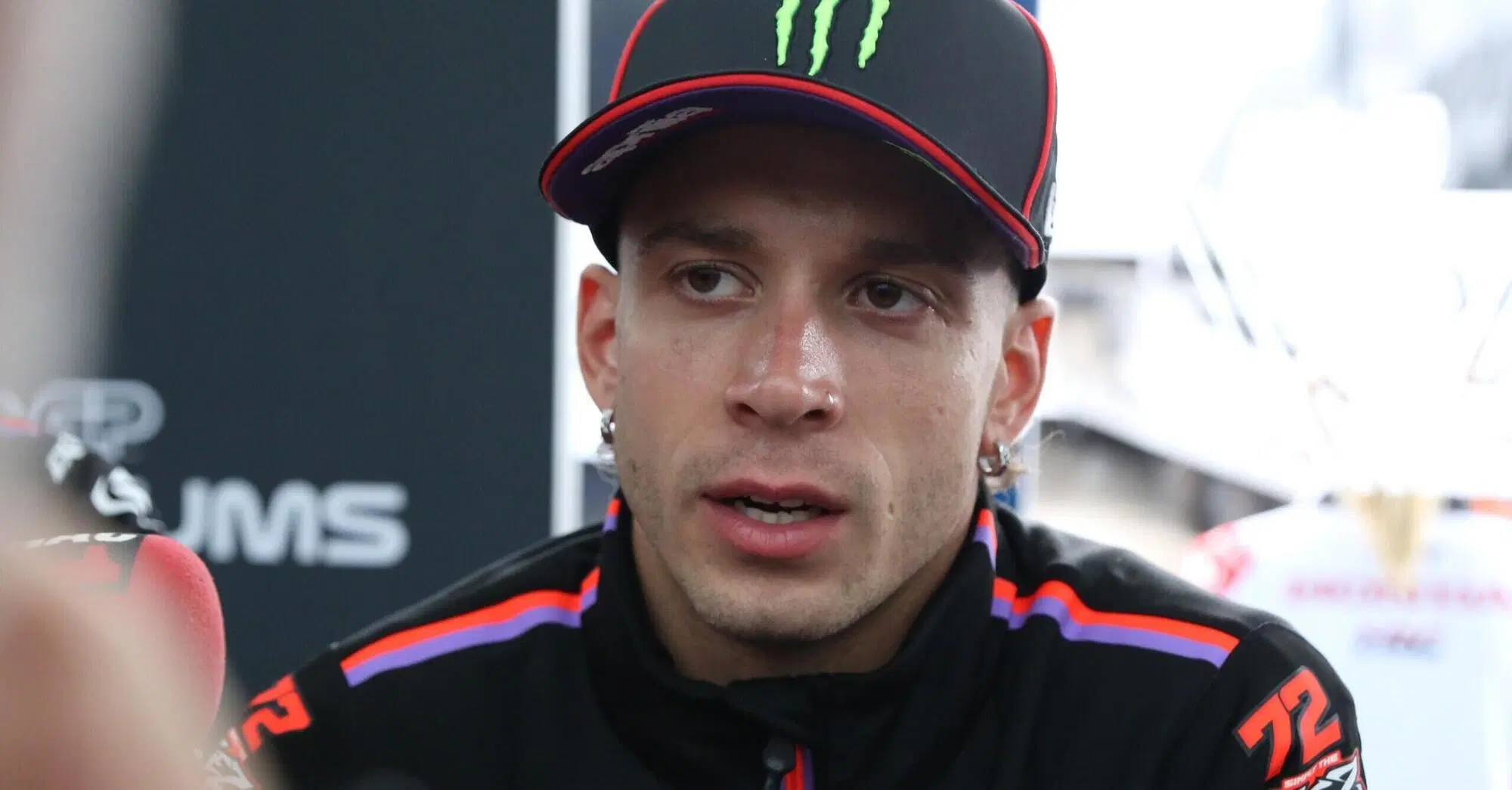 MotoGP 2026. GP di Spagna. Marco Bezzecchi, caduto dopo il cambio moto ...