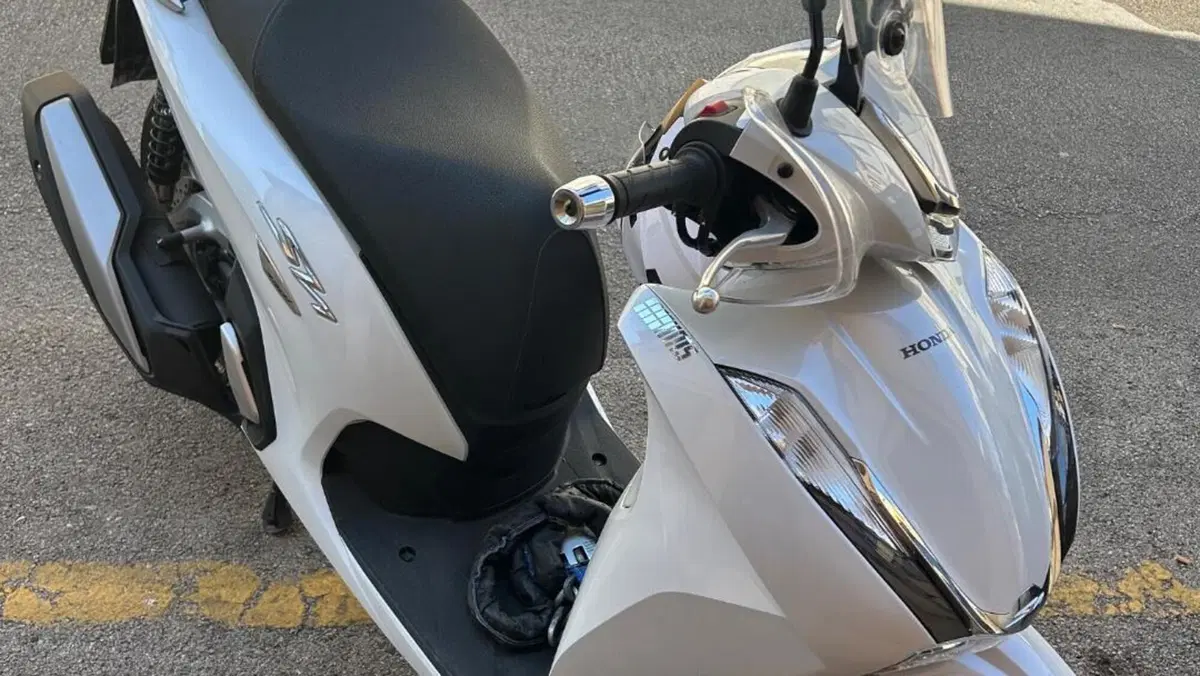 Vendo Honda SH 350 (2021 - 24) usata a Giffoni Valle Piana (codice ...