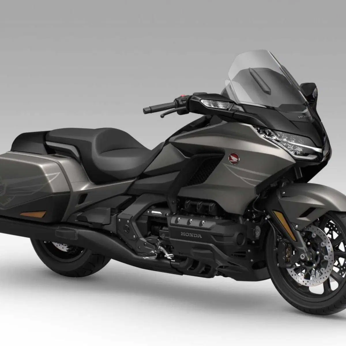 Vendo Honda GL 1800 Gold Wing (2026) usata a Salerno (codice 10030632 ...