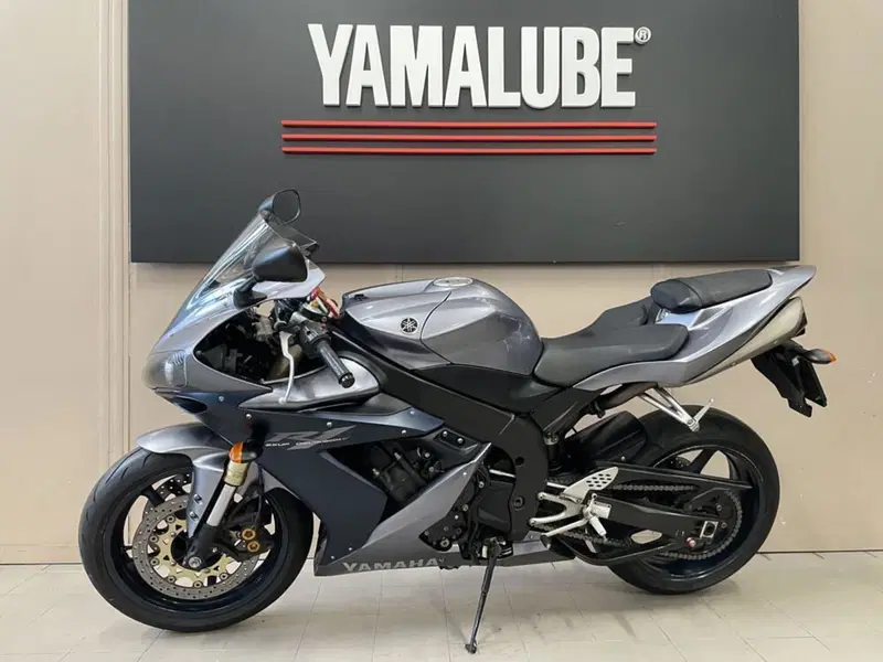 Vendo Yamaha YZF R1 (2004 - 05) usata a Ravenna (codice 10008594) - Moto.it