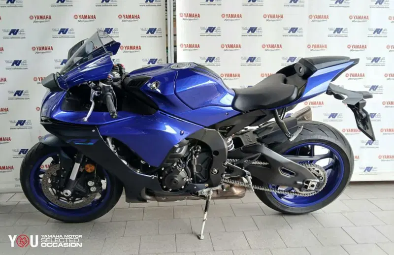 Vendo Yamaha YZF R1 (2020 - 25) usata a Renate (codice 10010678) - Moto.it