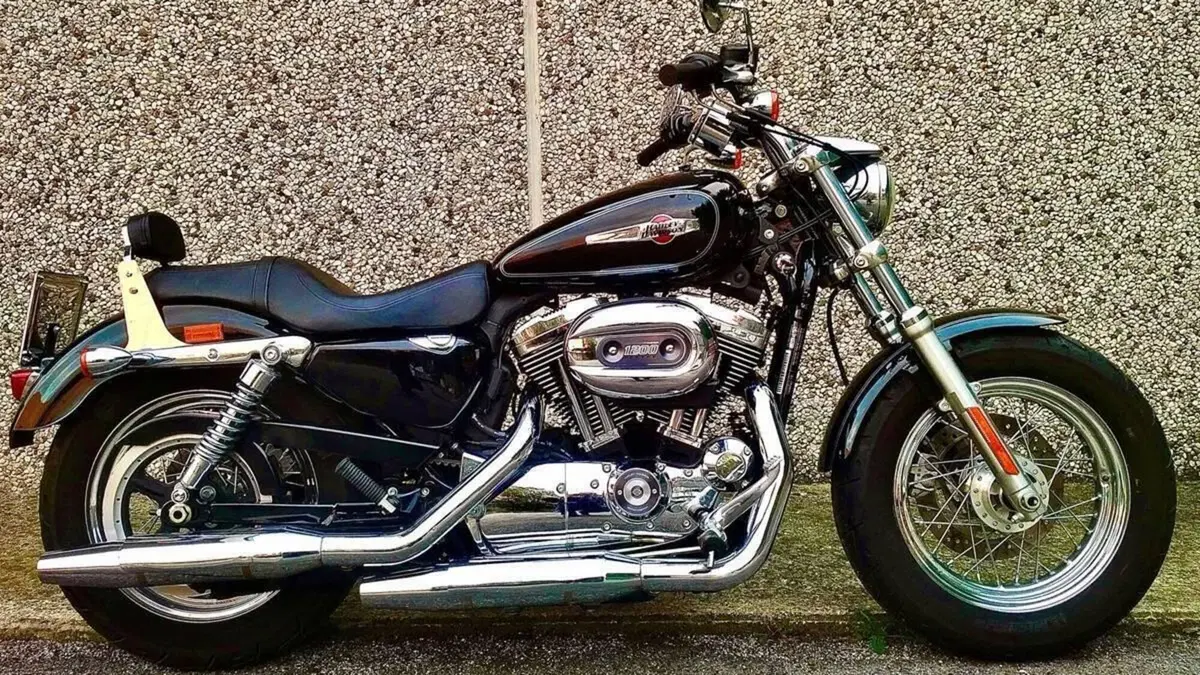 Vendo Harley-Davidson 1200 Custom (2007 - 13) - XL 1200C usata a Illasi ...