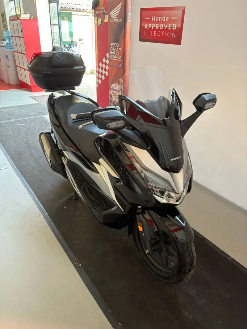 Vendo Honda Forza 300 ABS (2018 - 20) usata a San Martino Siccomario ...