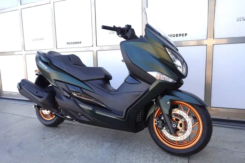 Vendo Suzuki Burgman 400 (2025 - 26) nuova a Pogliano Milanese (codice ...