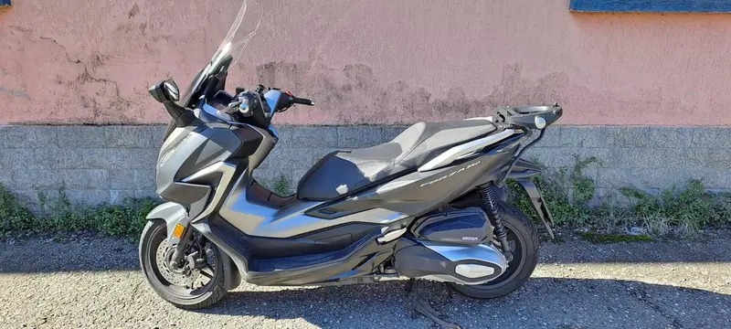 Vendo Honda Forza 350 (2022 - 24) usata a Segrate (codice 10013942 ...