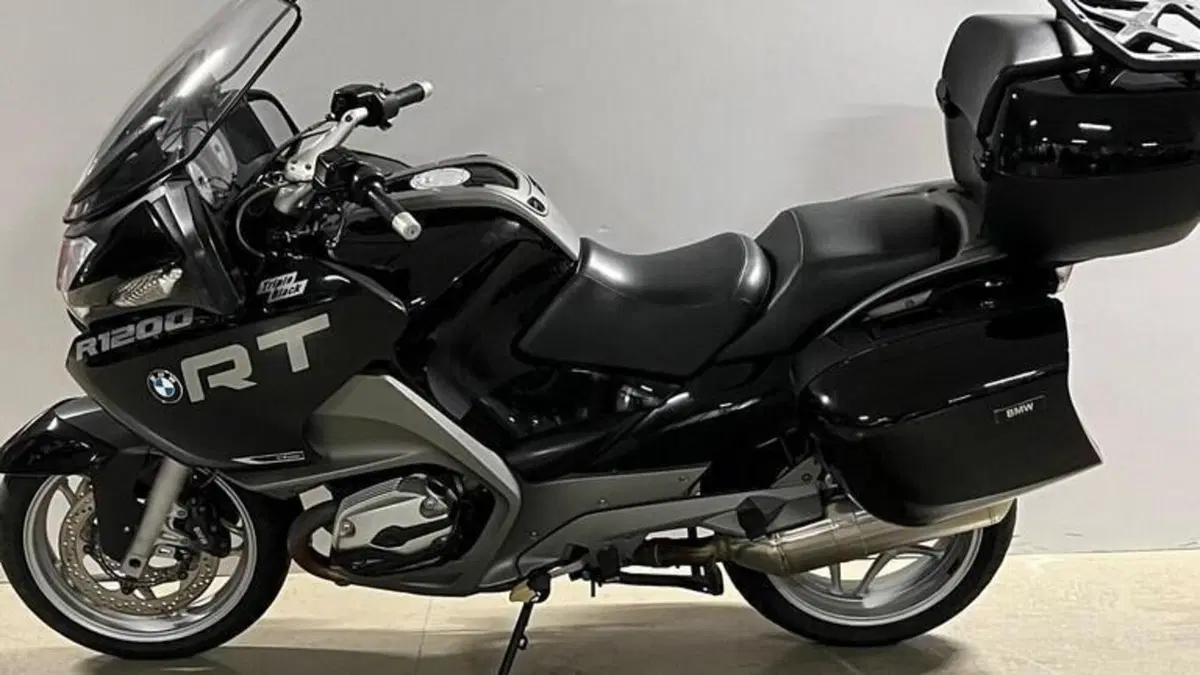 Vendo Bmw R 1200 RT (2005 - 07) usata a Bari (codice 10014246) - Moto.it