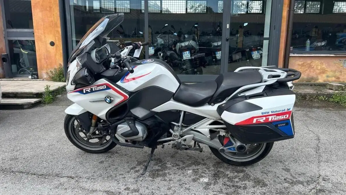 Vendo Bmw R 1250 GS (2019 - 20) usata a Roma (codice 10015134) - Moto.it