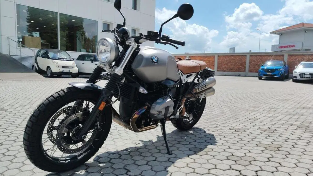 Vendo Bmw R nineT 1200 Scrambler (2016 - 20) usata a Olgiate Olona ...