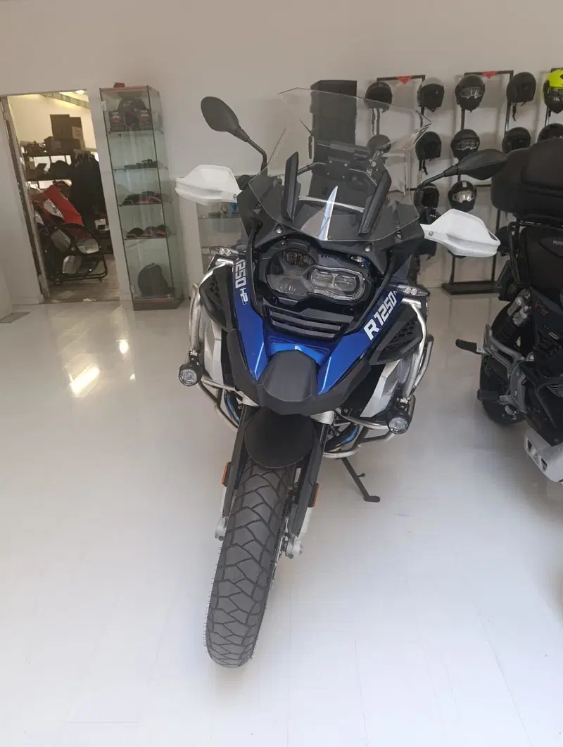 Vendo Bmw R 1250 GS (2019 - 20) usata a Corciano (codice 10015695 ...