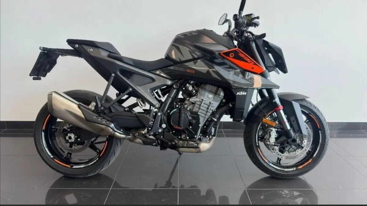 Vendo KTM 990 Duke (2024 - 26) usata a Roma (codice 10020221) - Moto.it
