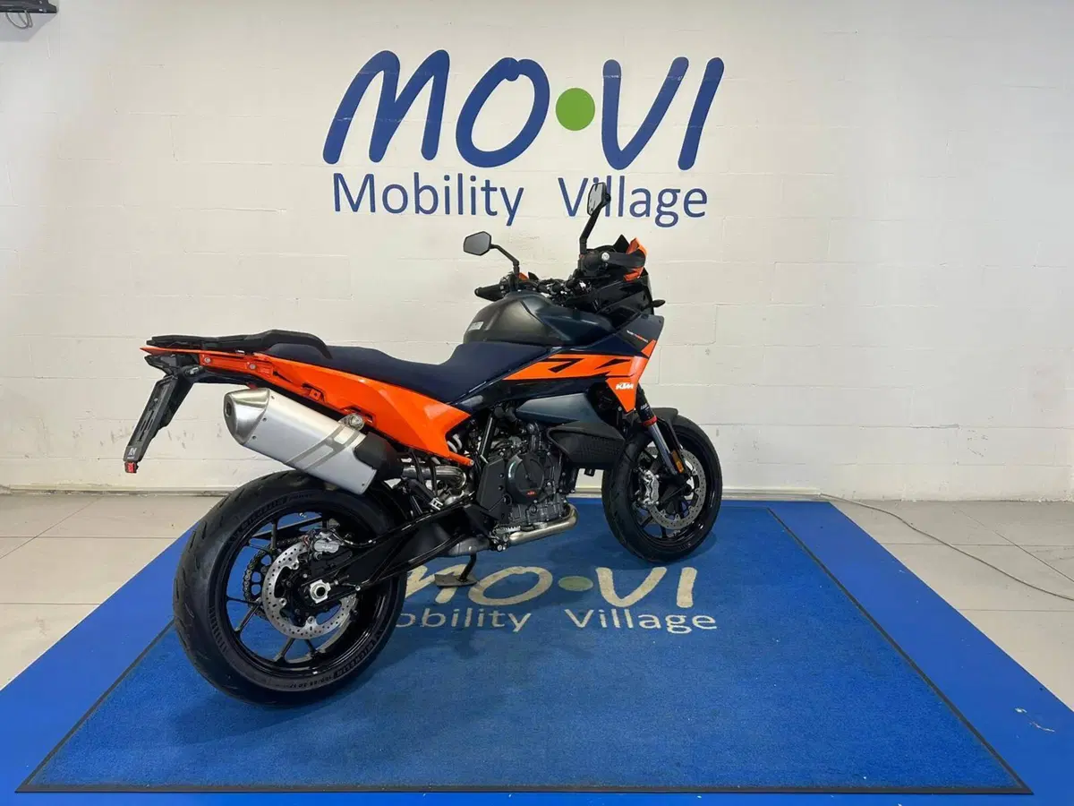 Vendo KTM 890 SMT (2026) nuova a Beinasco (codice 10021384) - Moto.it