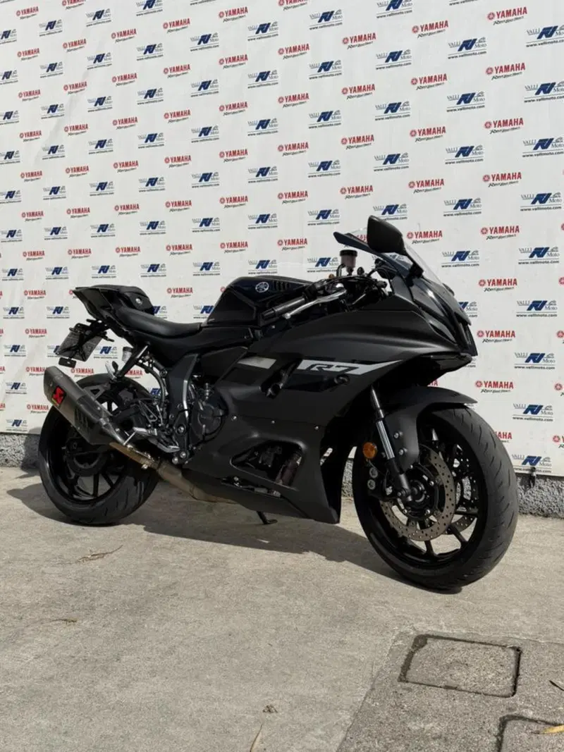 Vendo Yamaha YZF R7 (2021 - 25) usata a Renate (codice 10022556) - Moto.it