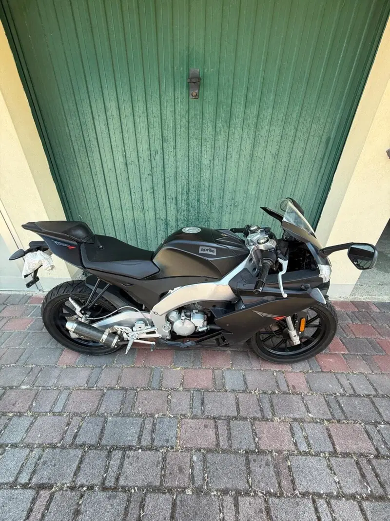 Vendo Aprilia RS4 50 (2011 - 17) usata a Vigarano Mainarda (codice ...