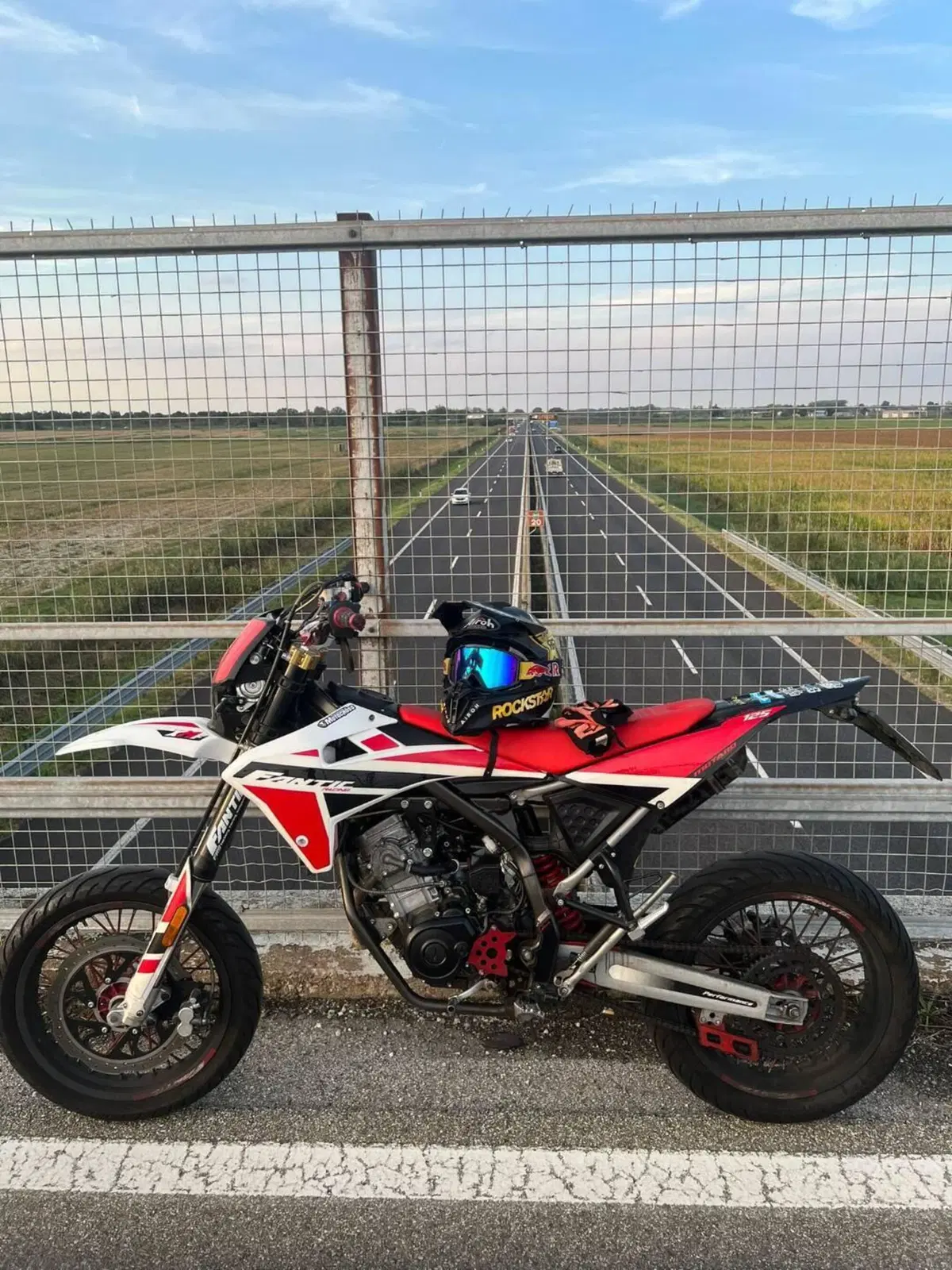 Vendo Fantic Motor XMF 125 Motard Performance 4t (2021 - 22) usata a ...