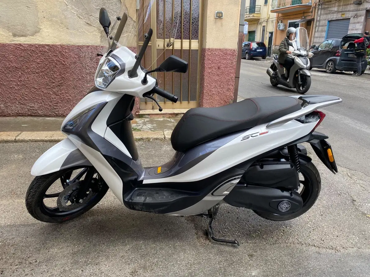 Vendo MBP SC125LX (2024) usata a Palermo (codice 10024268) - Moto.it