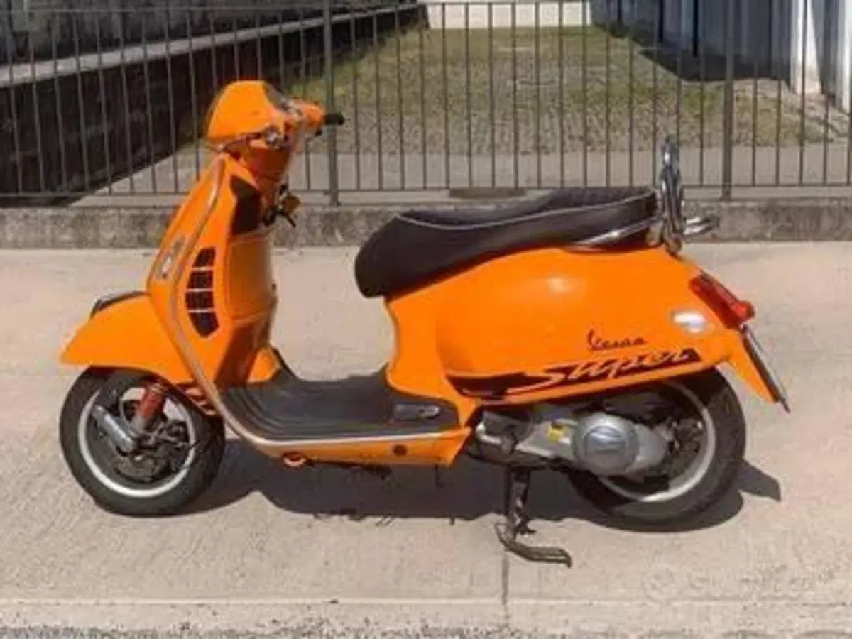Vendo Vespa GTS 300 Super Sport ABS (2010 - 16) usata a Frassineto Po ...