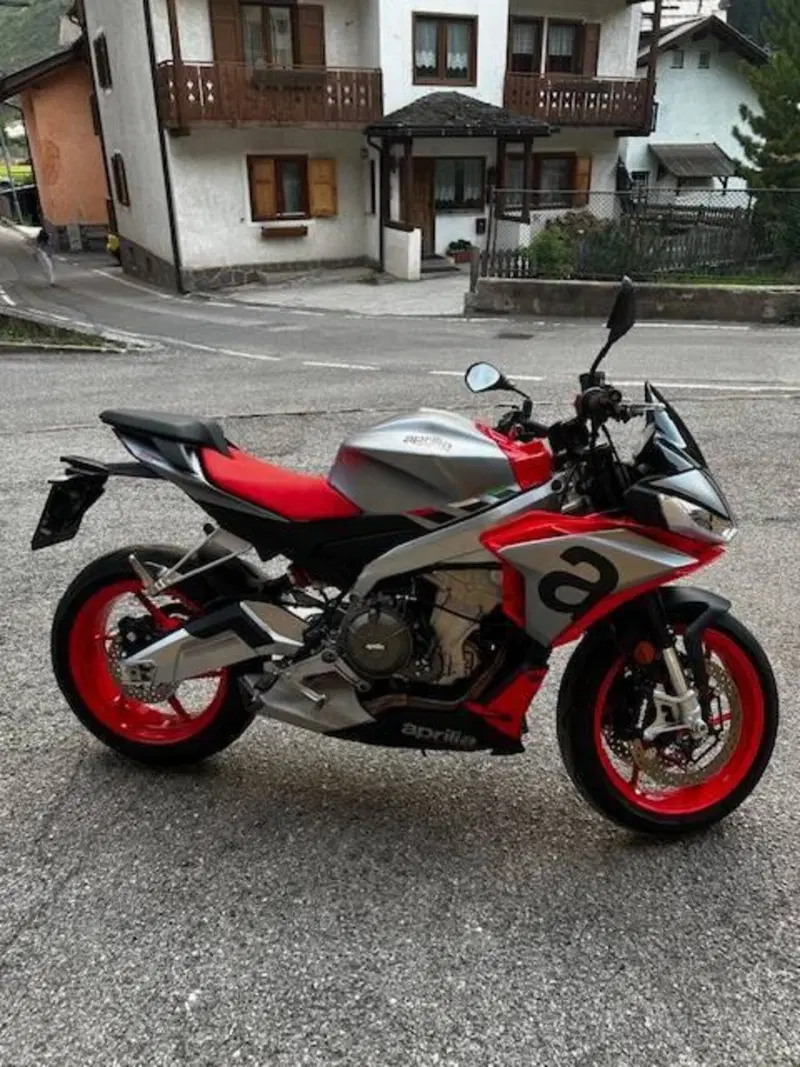 Vendo Aprilia Tuono 660 (2021 - 25) usata a Canazei (codice 10025327 ...