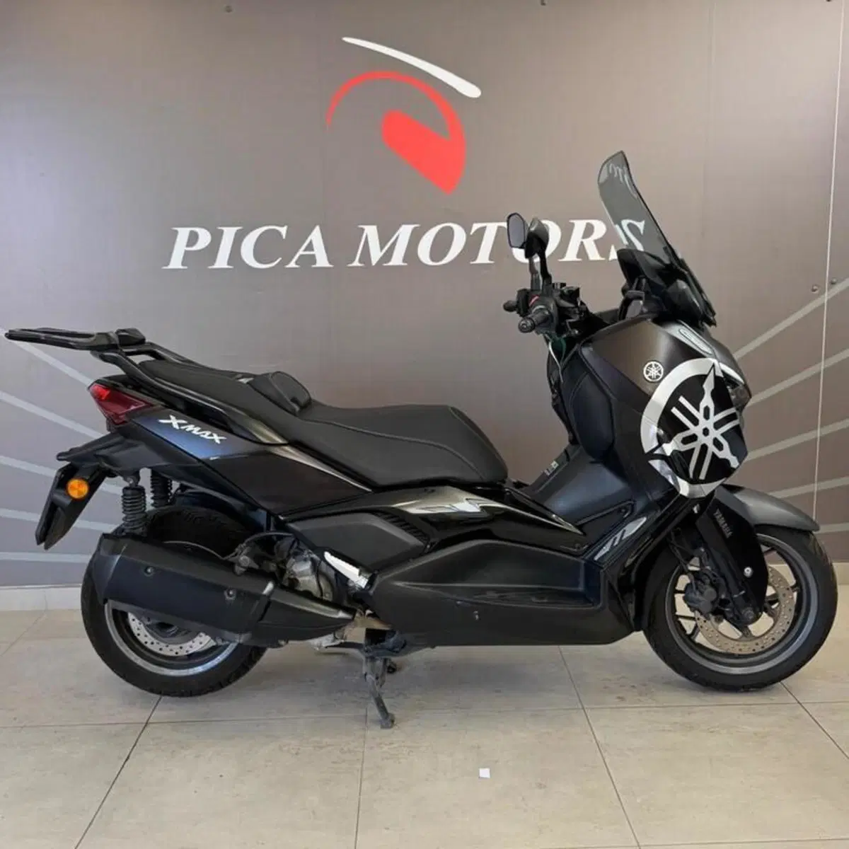 Vendo Yamaha X-Max 300 Tech Max (2021 - 24) usata a Anzio (codice ...