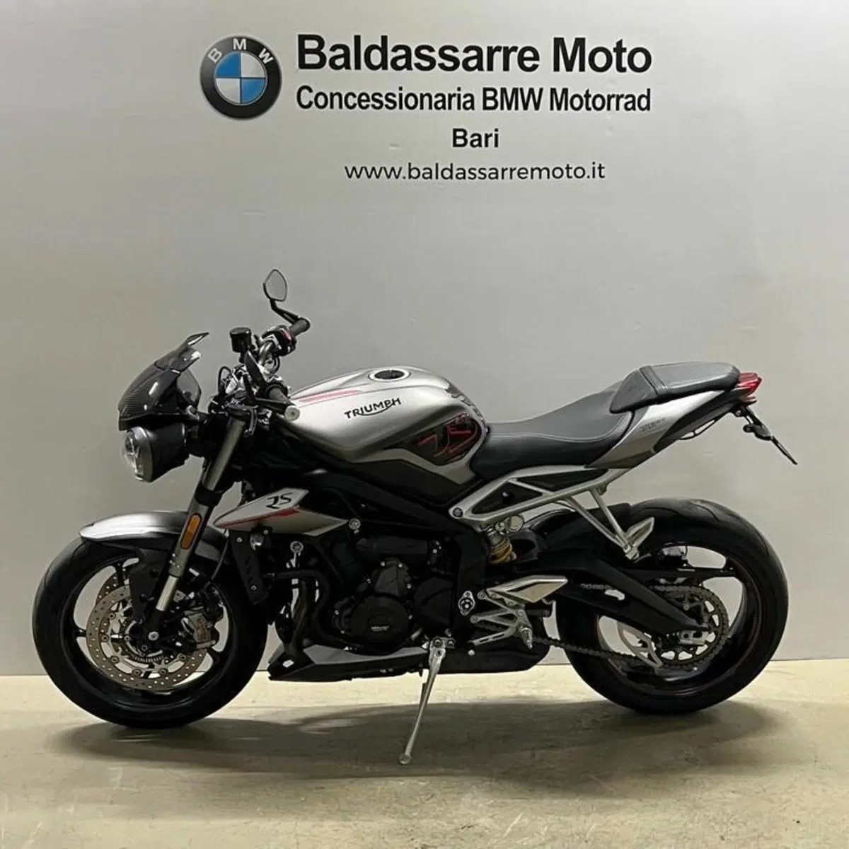 Vendo Triumph Street Triple RS (2017 - 19) usata a Bari (codice ...