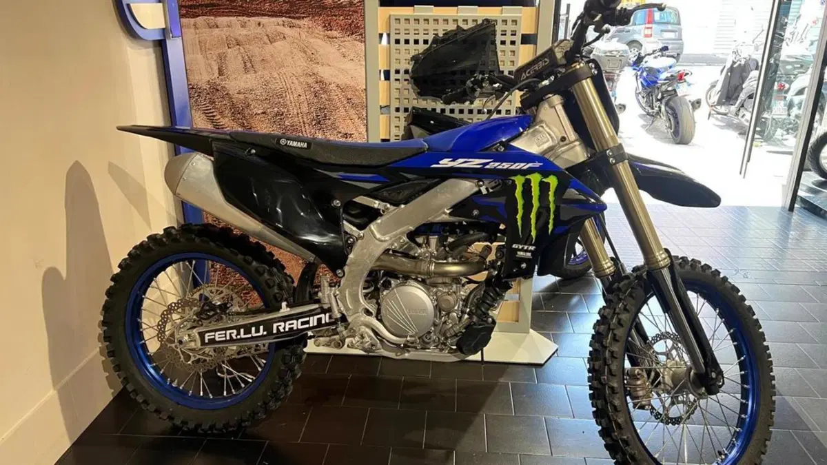Vendo Yamaha YZ 250 F Monster Energy Yamaha Racing Edition (2025) usata ...