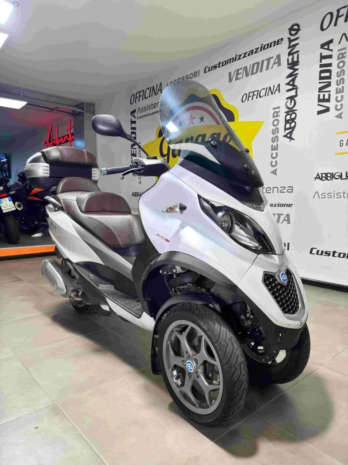 Vendo Piaggio Mp3 300 ie Business LT ABS (2014 - 16) usata a Roma ...