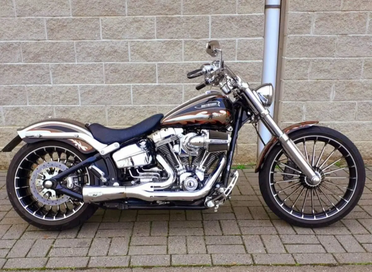 Vendo Harley-Davidson 1800 Breakout (2012 - 14) - FXSBSE usata a Albera ...