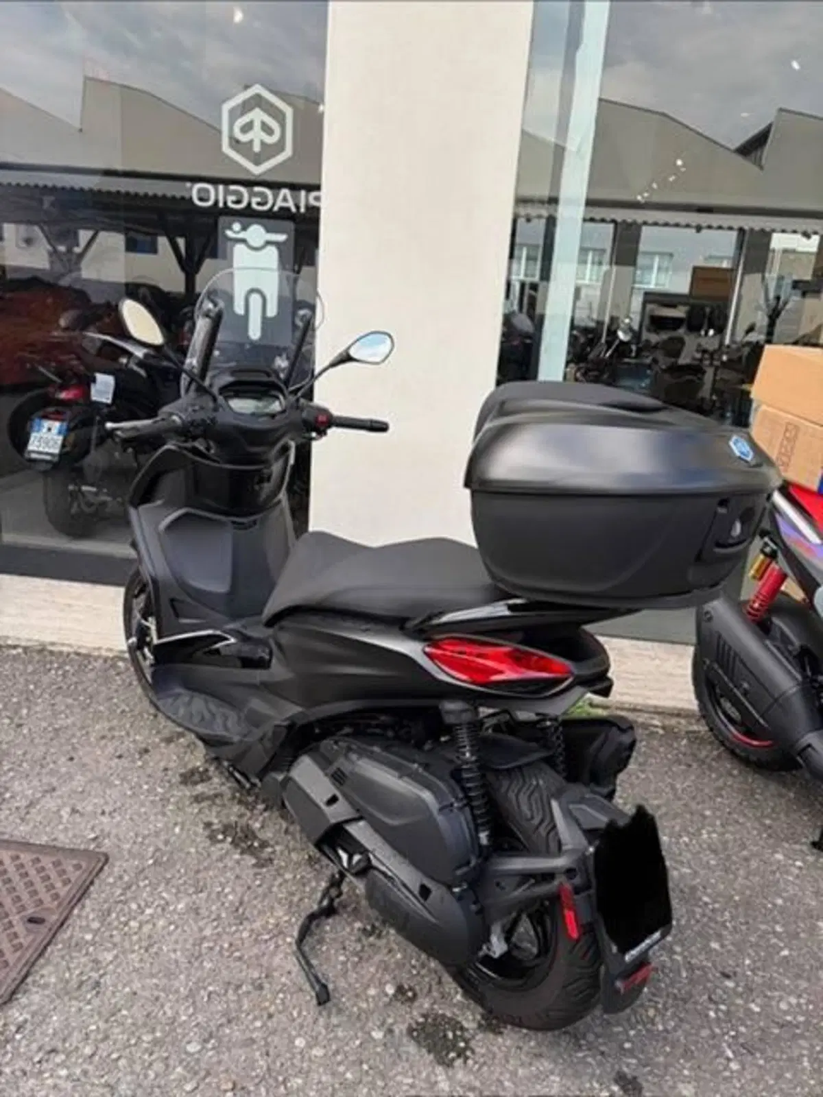Vendo Piaggio Beverly 400 ABS-ASR (2021 - 24) usata a Milano (codice ...