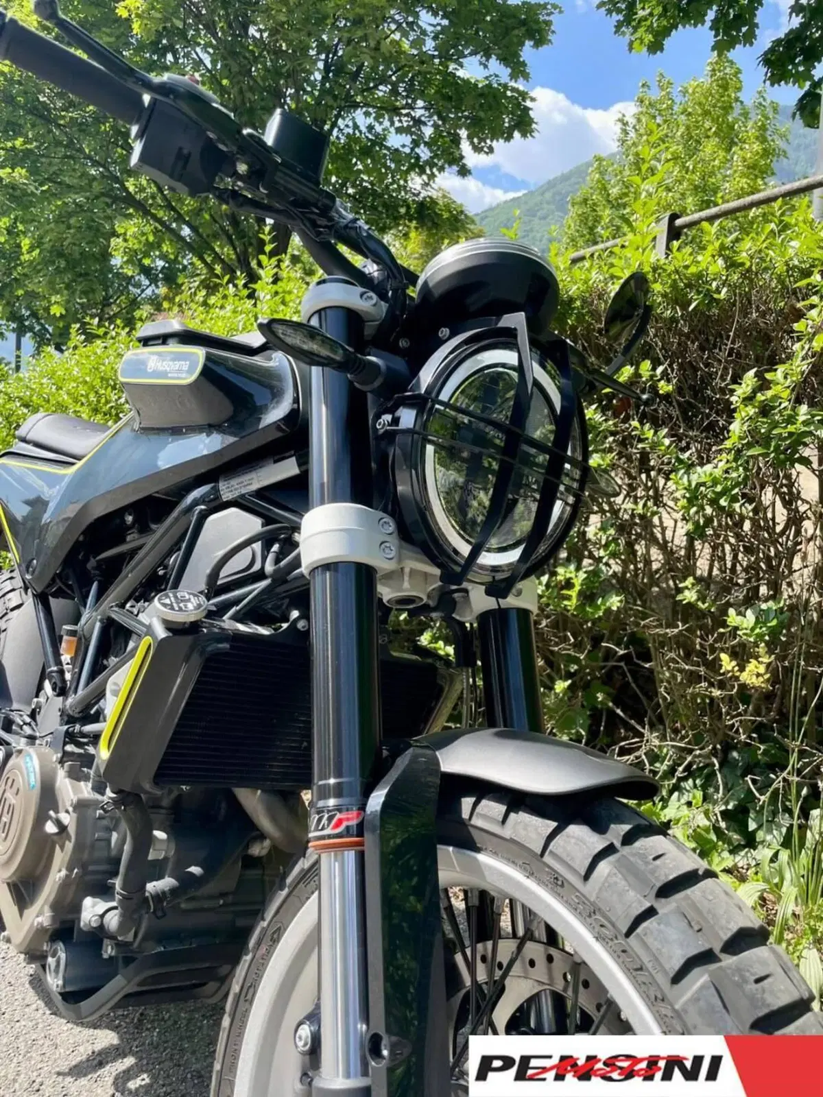 Vendo Husqvarna Svartpilen 401 (2020) usata a Tirano (codice 10026721 ...