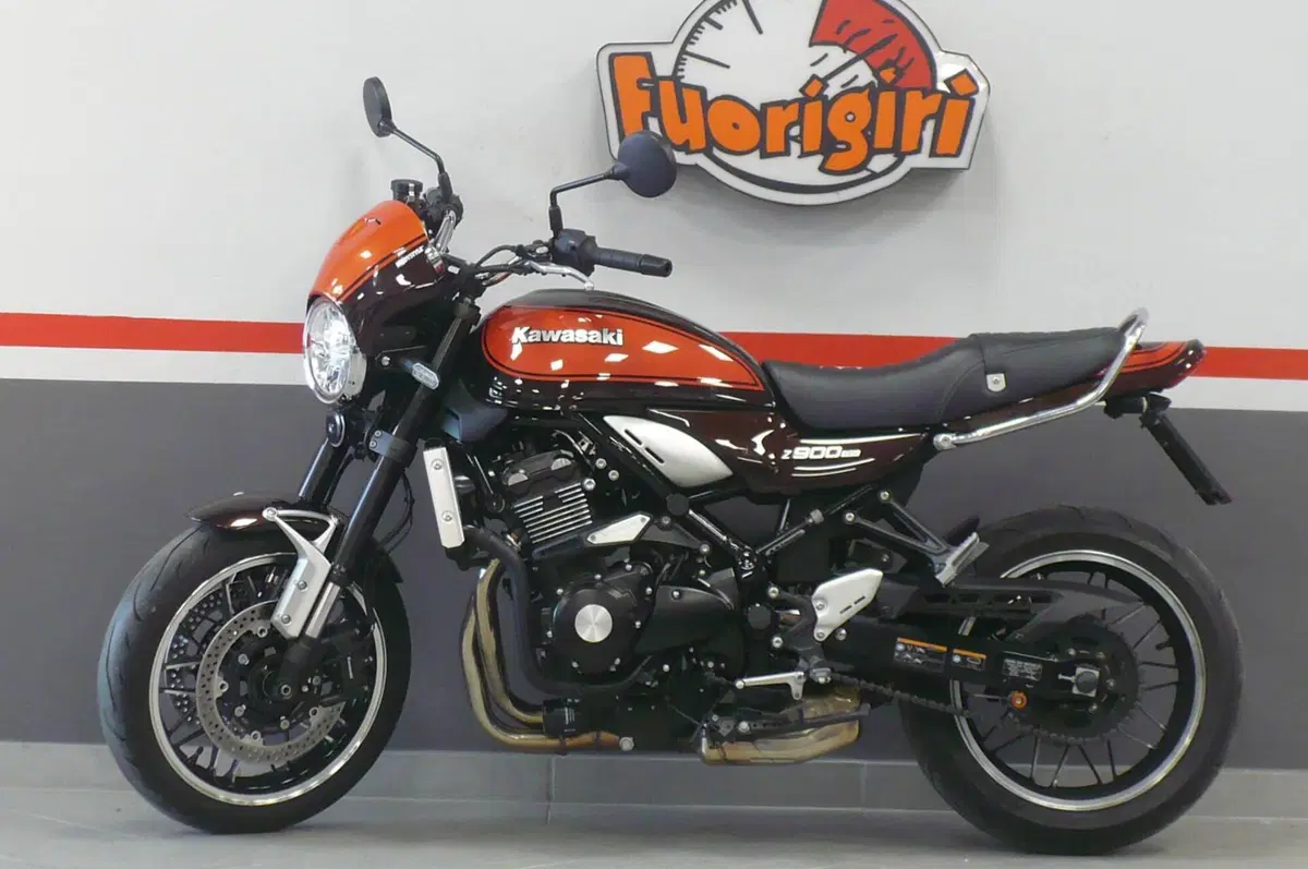Vendo Kawasaki Z 900 RS (2018 - 20) usata a Certaldo (codice 10026776 ...