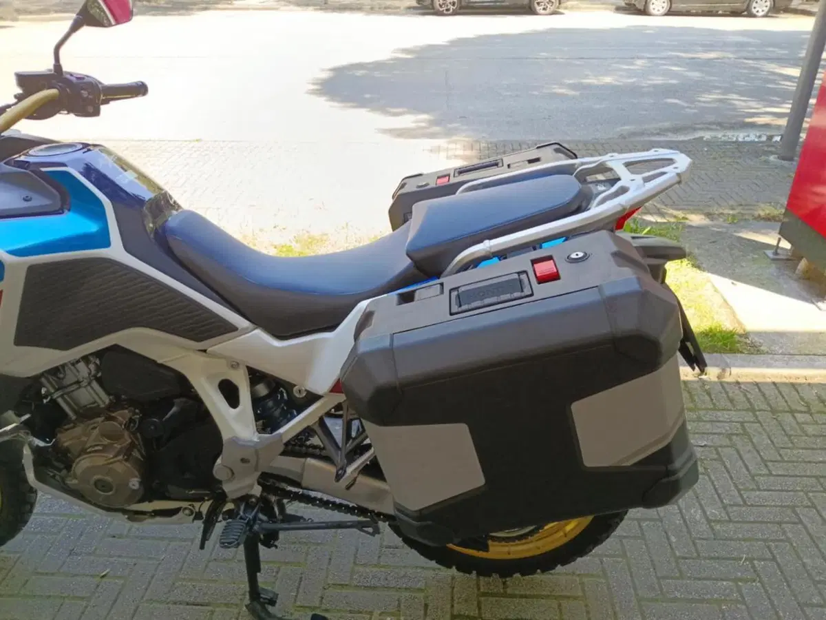 Vendo Honda Africa Twin CRF 1100L Adventure Sports DCT (2022 - 23 ...