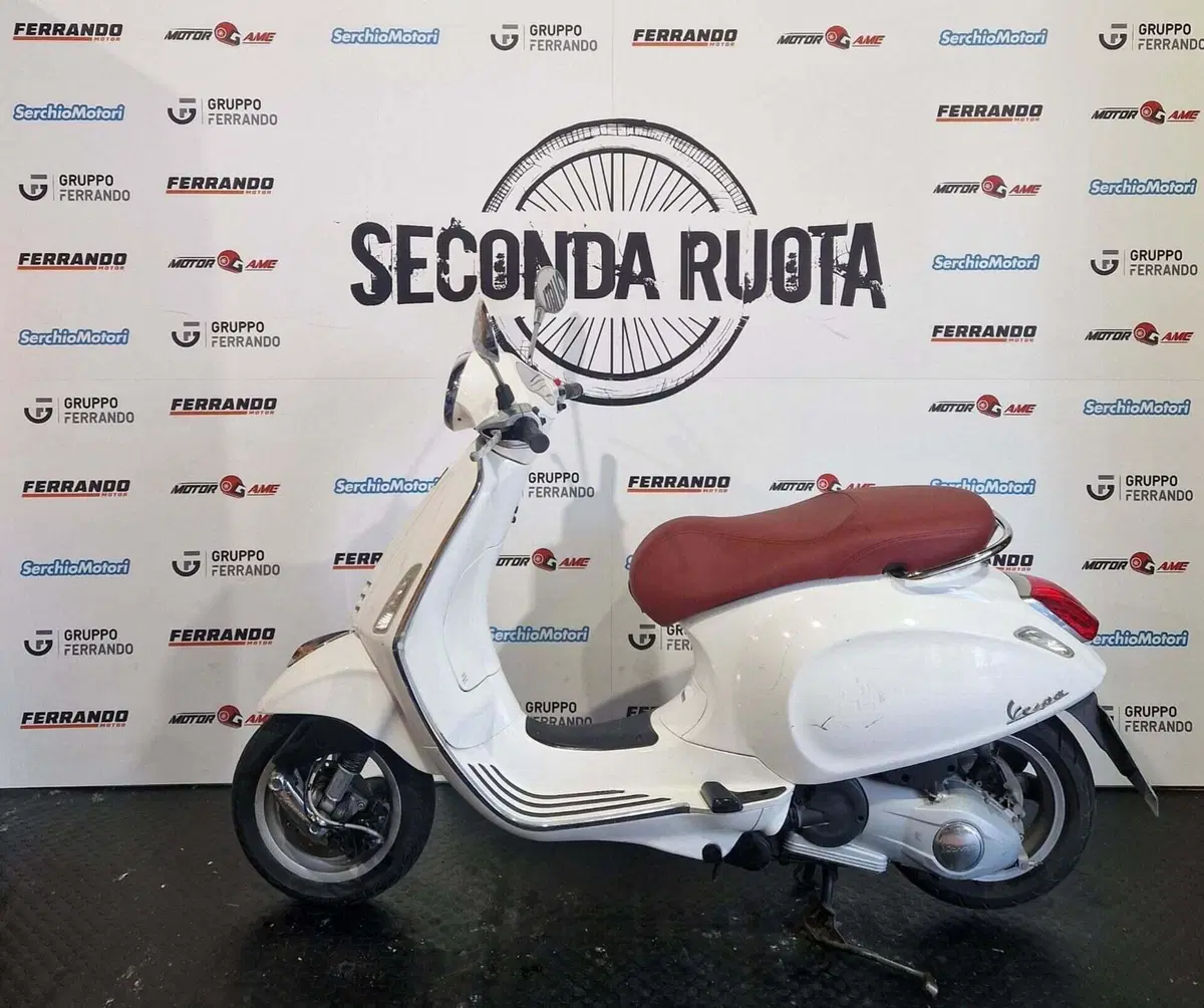 Vendo Vespa Primavera 125 3V ie (2014 - 16) usata a Lucca (codice ...