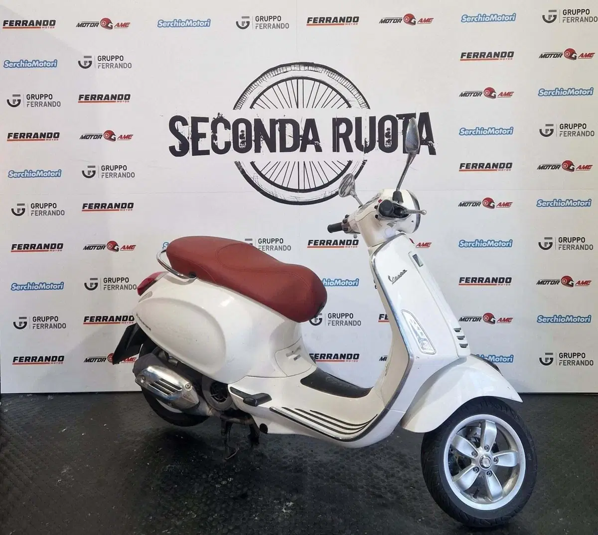 Vendo Vespa Primavera 125 3V ie (2014 - 16) usata a Lucca (codice ...