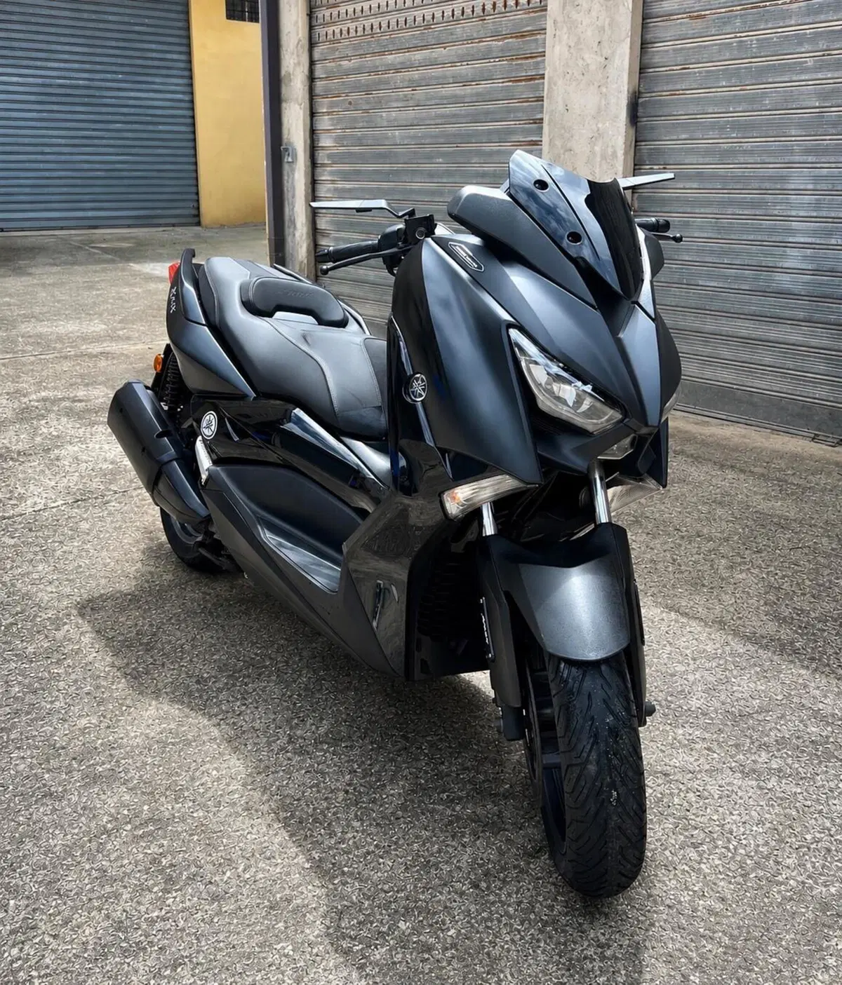 Vendo Yamaha X-Max 300 Iron Max (2019 - 20) usata a Vibo Valentia ...